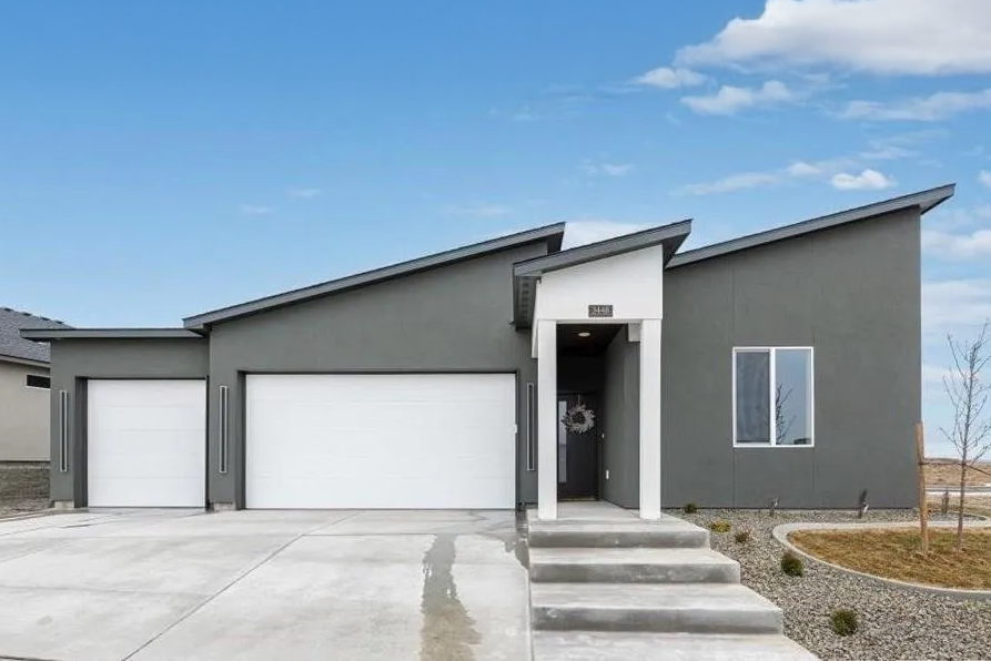 MuzzyHomes.com | Awesome Custom Homes. Awesome Customer Service.